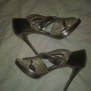 FIONI Clothing | Shoes | Fioni Gold Glitter Heels Womens 75 | Poshmark